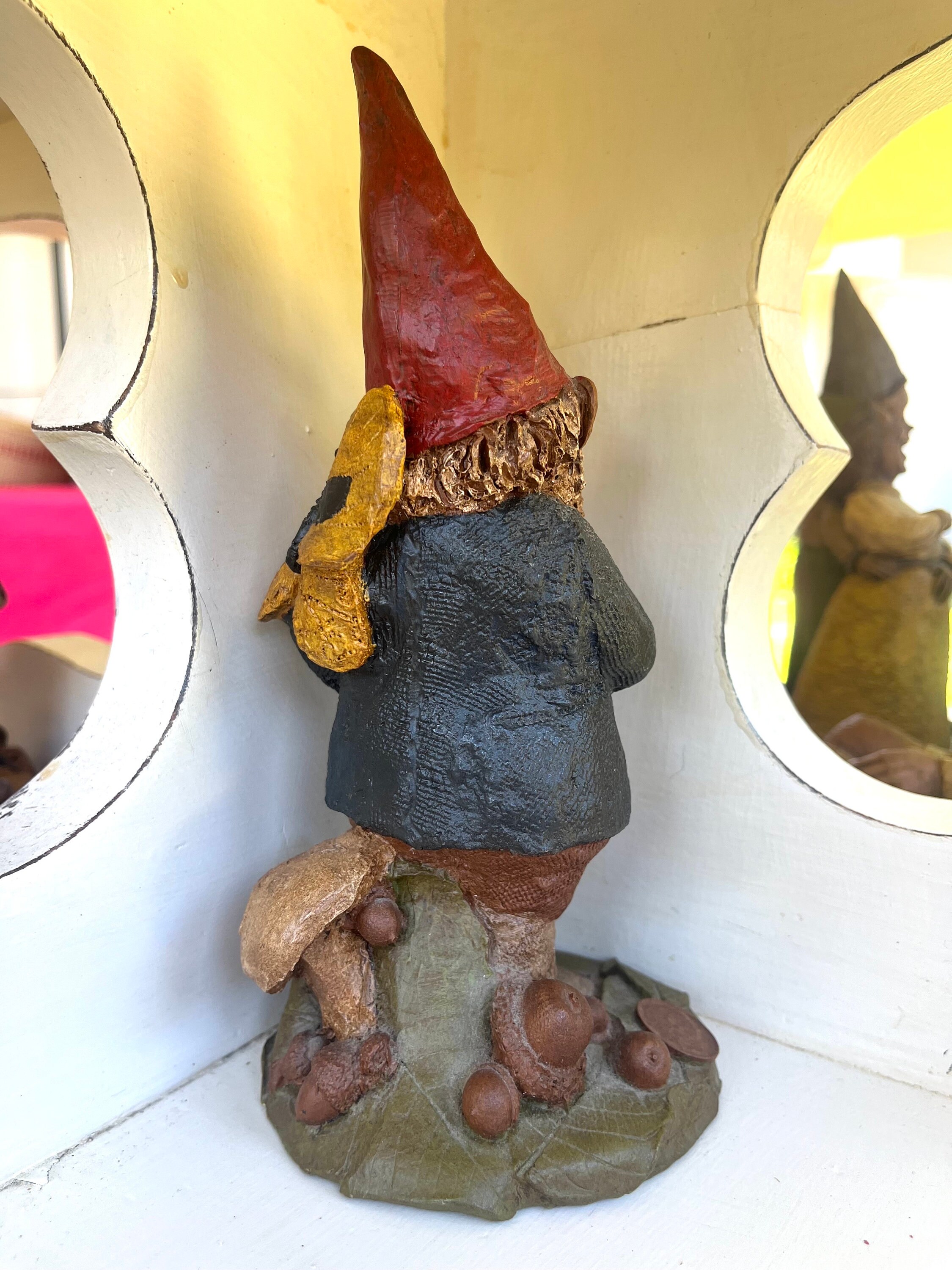 Secret, Tom Clark Vintage Pecan Shell Resin Gnome Figurine, Retro ...