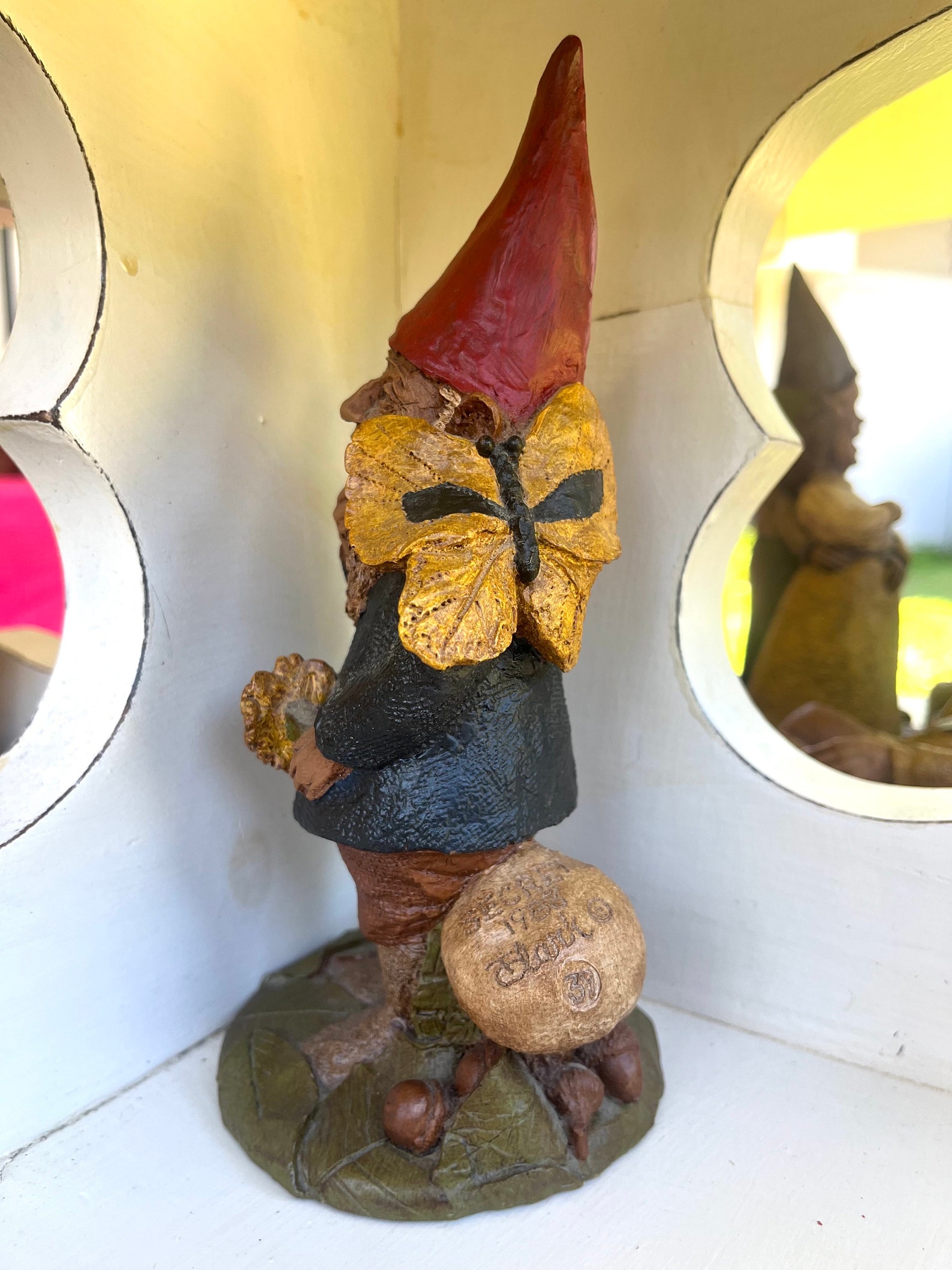 Secret, Tom Clark Vintage Pecan Shell Resin Gnome Figurine, Retro ...