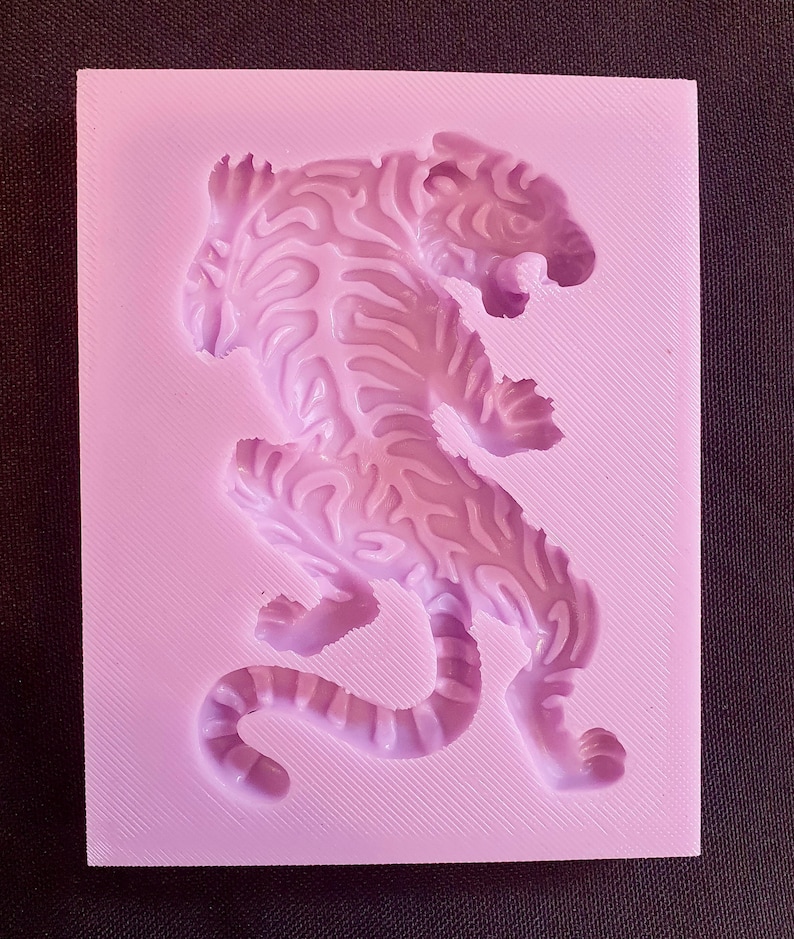 Emlems Climbing Tiger Silicone Mould for Resin, Cake Toppers, Clay, Wax ...
