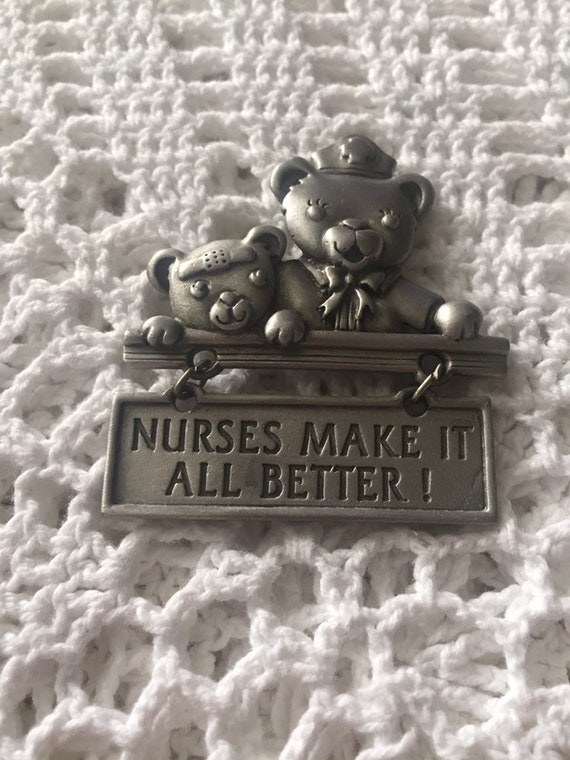 Vintage jj brooch nurses - Gem