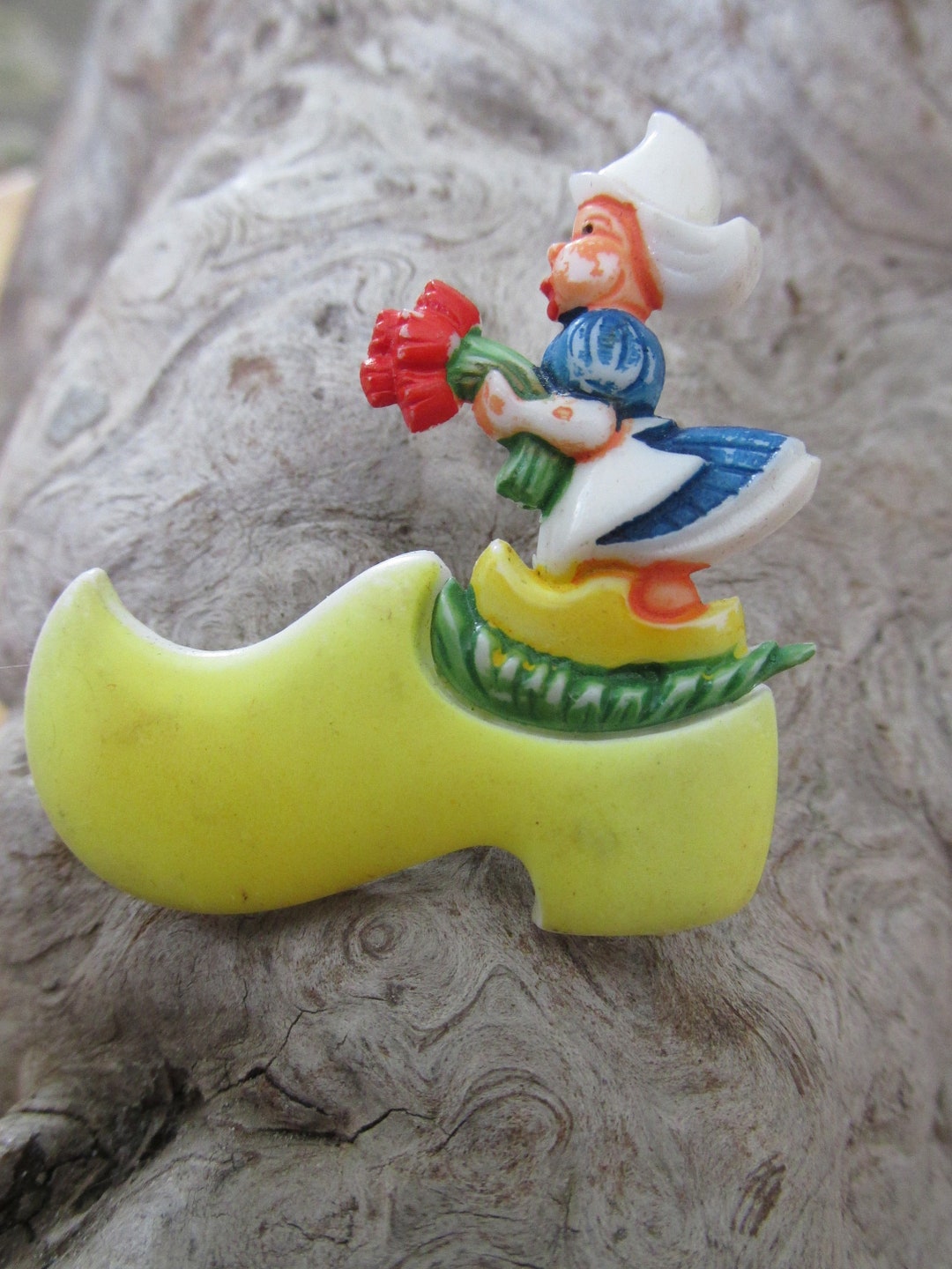 Vintage Dutch Shoe Dutch Girl Pin Brooch - Etsy
