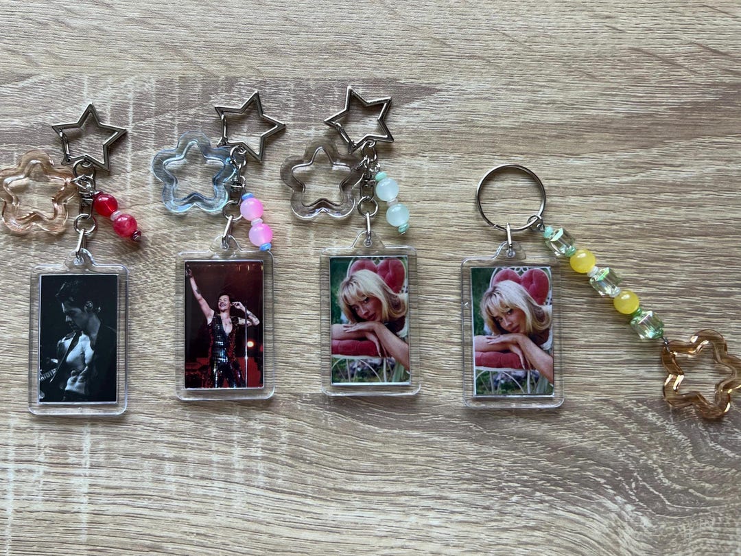 Sabrina Carpenter & Harry Styles Photo Keychains | Music Artist Bag and ...