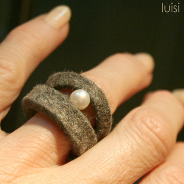Felt Ring - Etsy UK