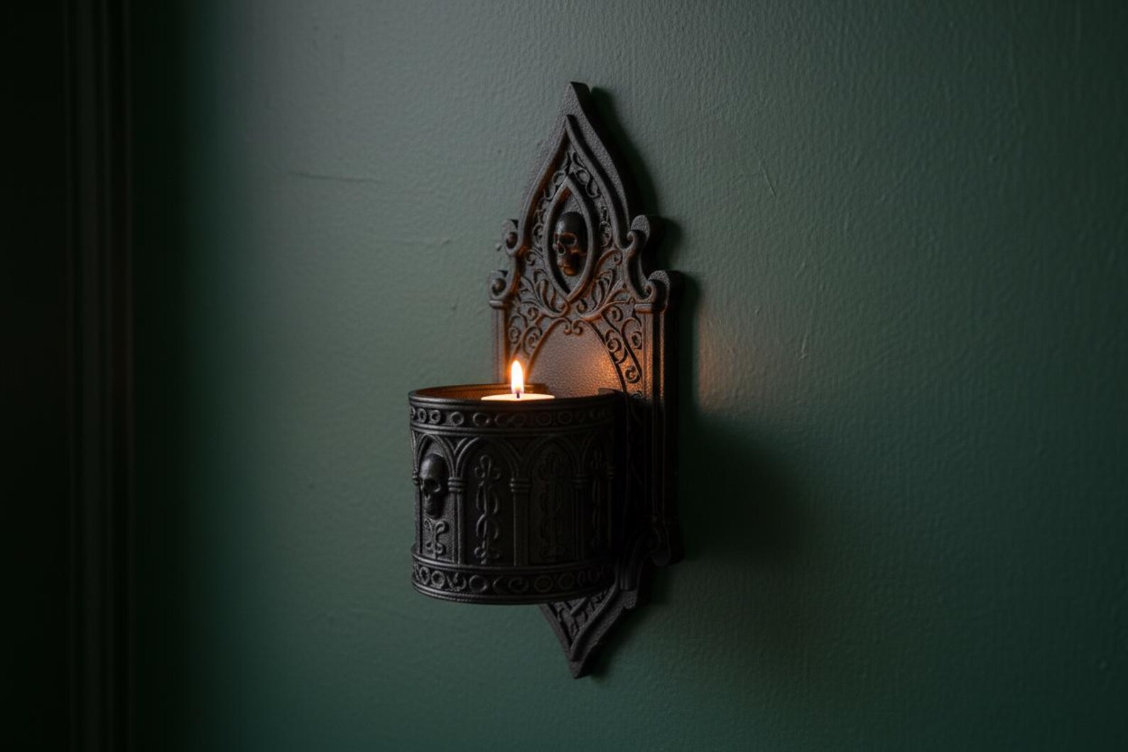 Gothic Wall Planter STL | Gothic Planter 3D Print File | Skull Wall ...