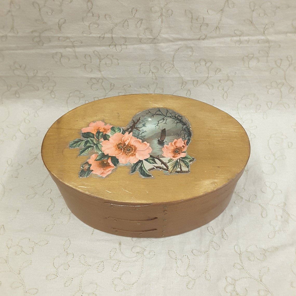 Vintage Wood Oval Shaker Style Box With Decoupage Flower Art - Etsy