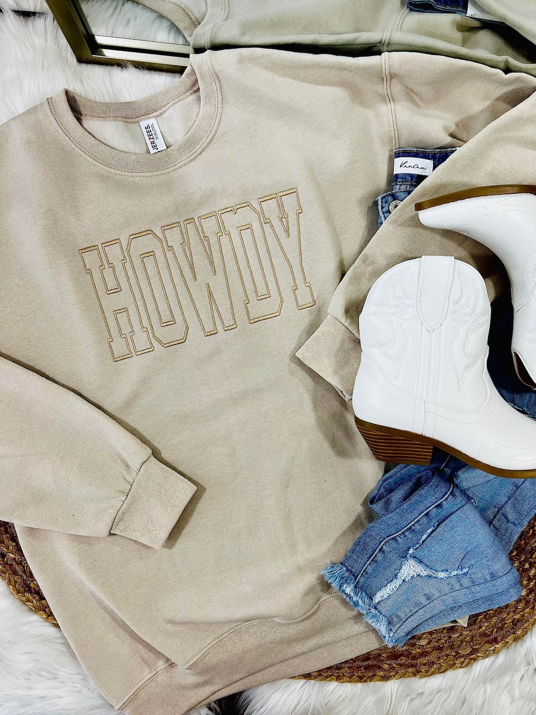 Howdy Embroidered Sweatshirt, Trendy Sweatshirt, Best Seller, Happy ...