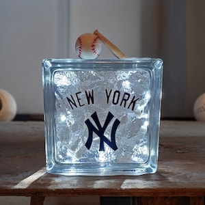 NEW YORK YANKEES Lighted Glass Block, Father's Day Gift - Etsy