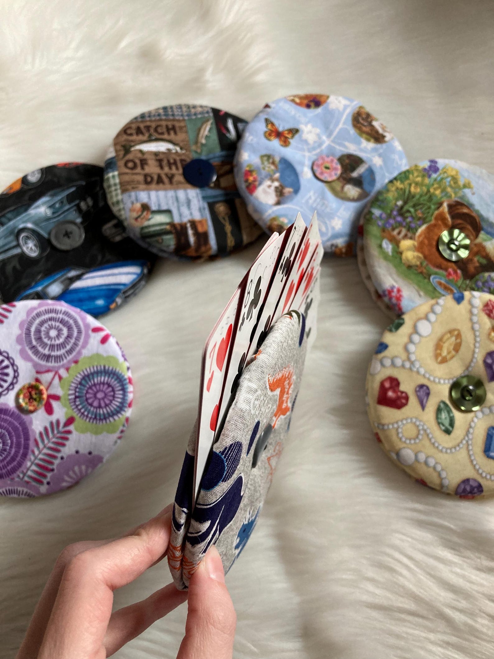 Playing Card Holder for Small Hands,easy to Hold Card Stand for Kids ...