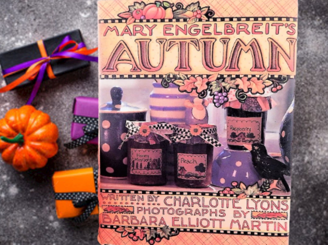 Mary Engelbreits AUTUMN Crafts Book Celebrating Fall Creative - Etsy