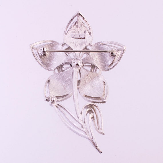 Monet Textured Flower Brooch - Gem