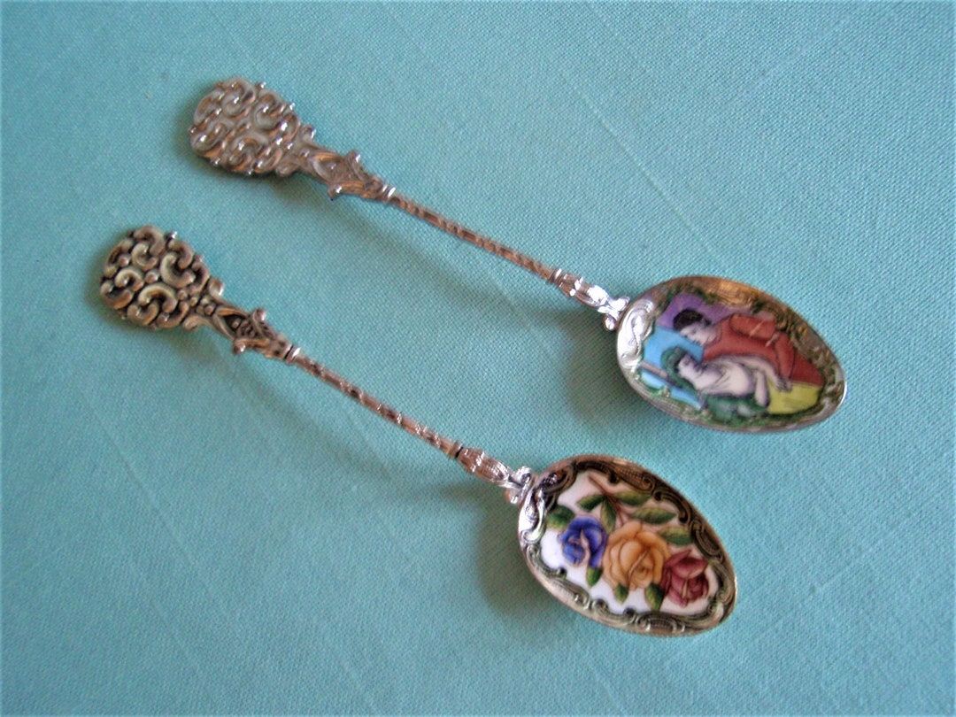 Two Enamel Bowl Collector Spoons Art and Collectibles Memorabilia ...