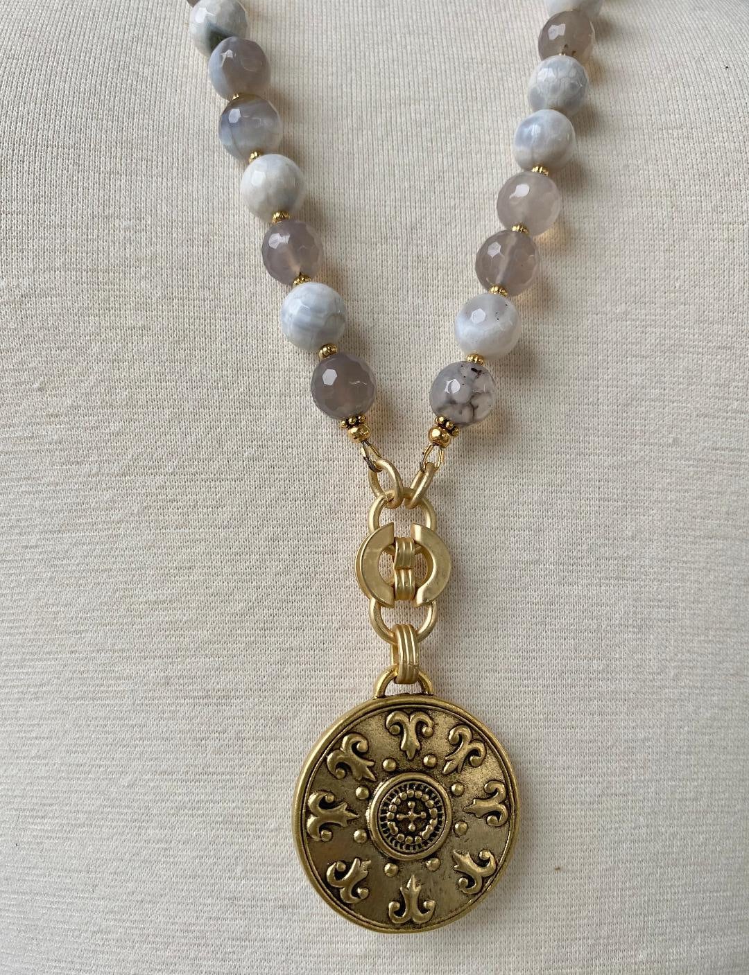 Gold Pendant Necklace, Beaded Gold Pendant Necklace, Agate Necklace - Etsy