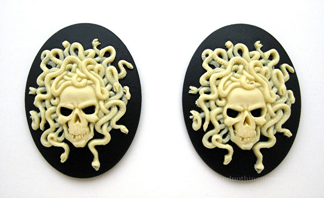 2 Goth Punk Emo Gorgon MEDUSA SKULL With SNAKES Serpents Halloween 40mm ...