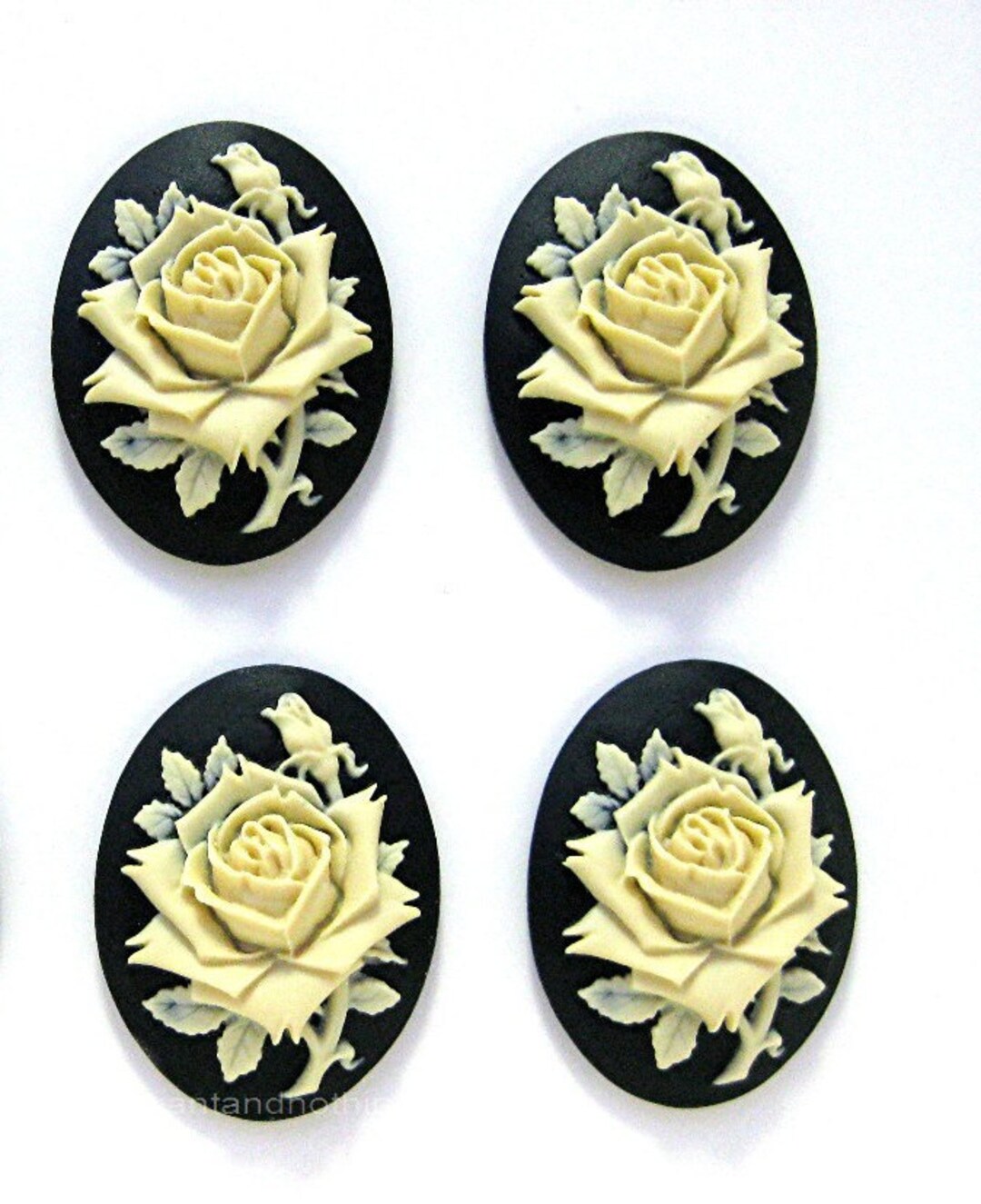 4 Roses Floral Rose Flower Ivory Color on Black 40mm X 30mm Resin ...