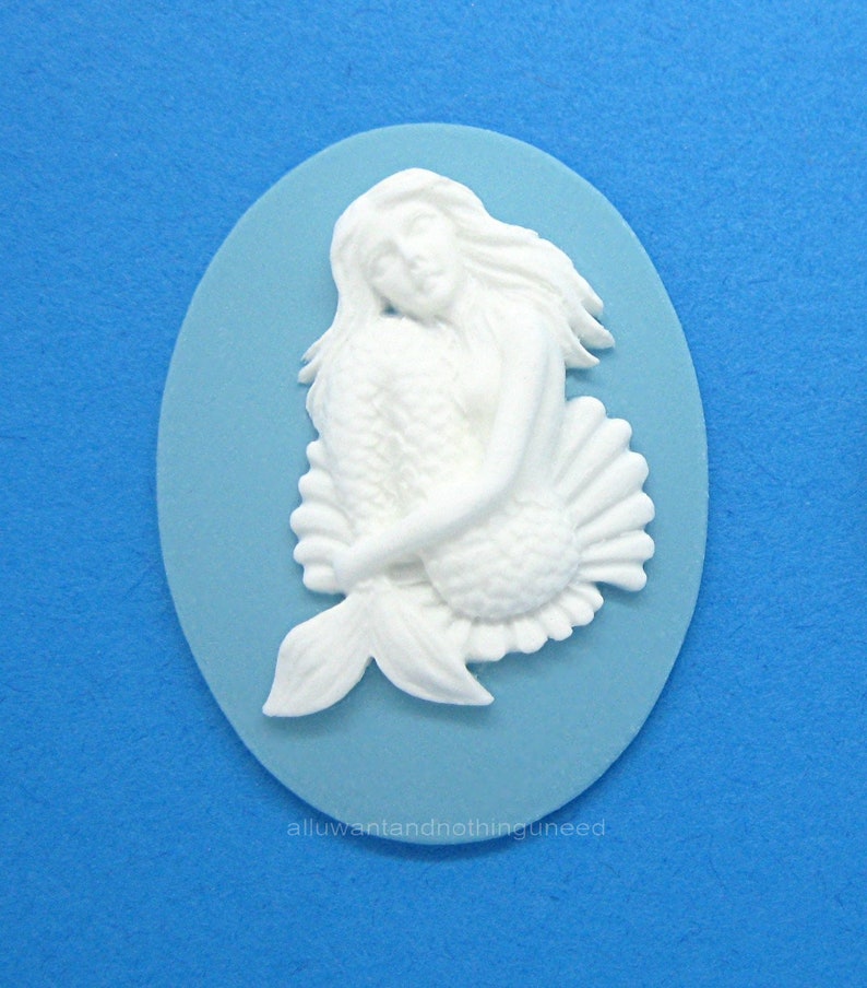 12 MULTI COLOR Sultry Mermaid in Seashell Cameo Lot of 25mm X 18mm ...