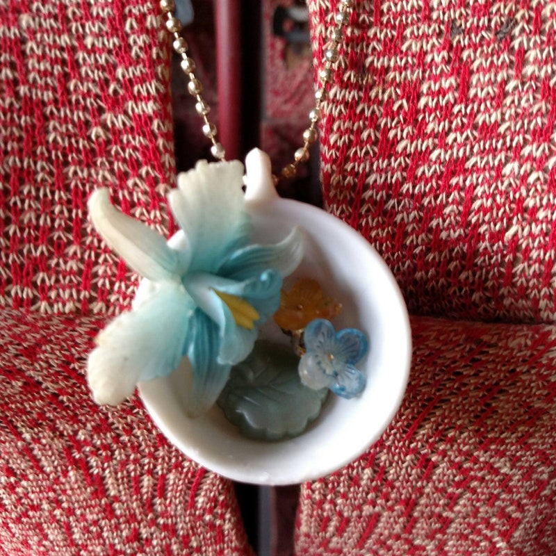 Teacup Necklace - Etsy