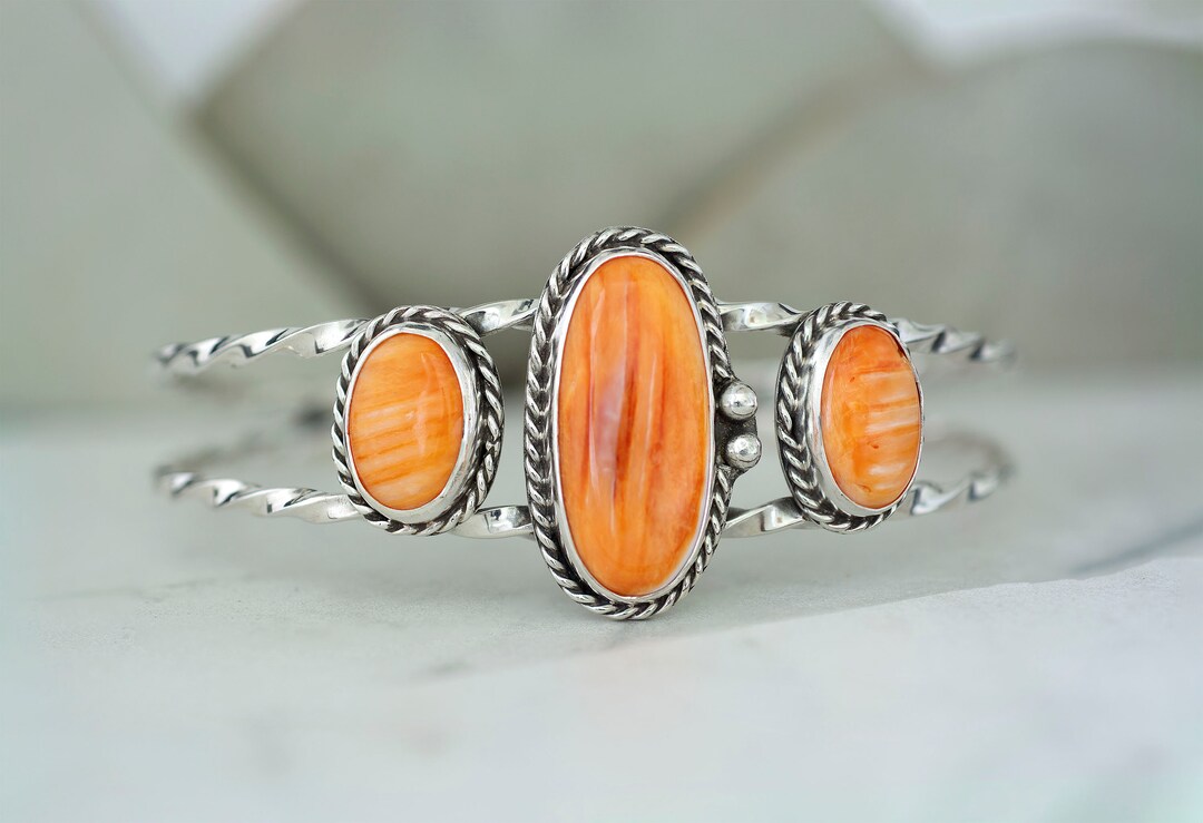 Orange Spiny Oyster Cuff Sz Large, Handmade Western Jewelry, 3 Oval ...