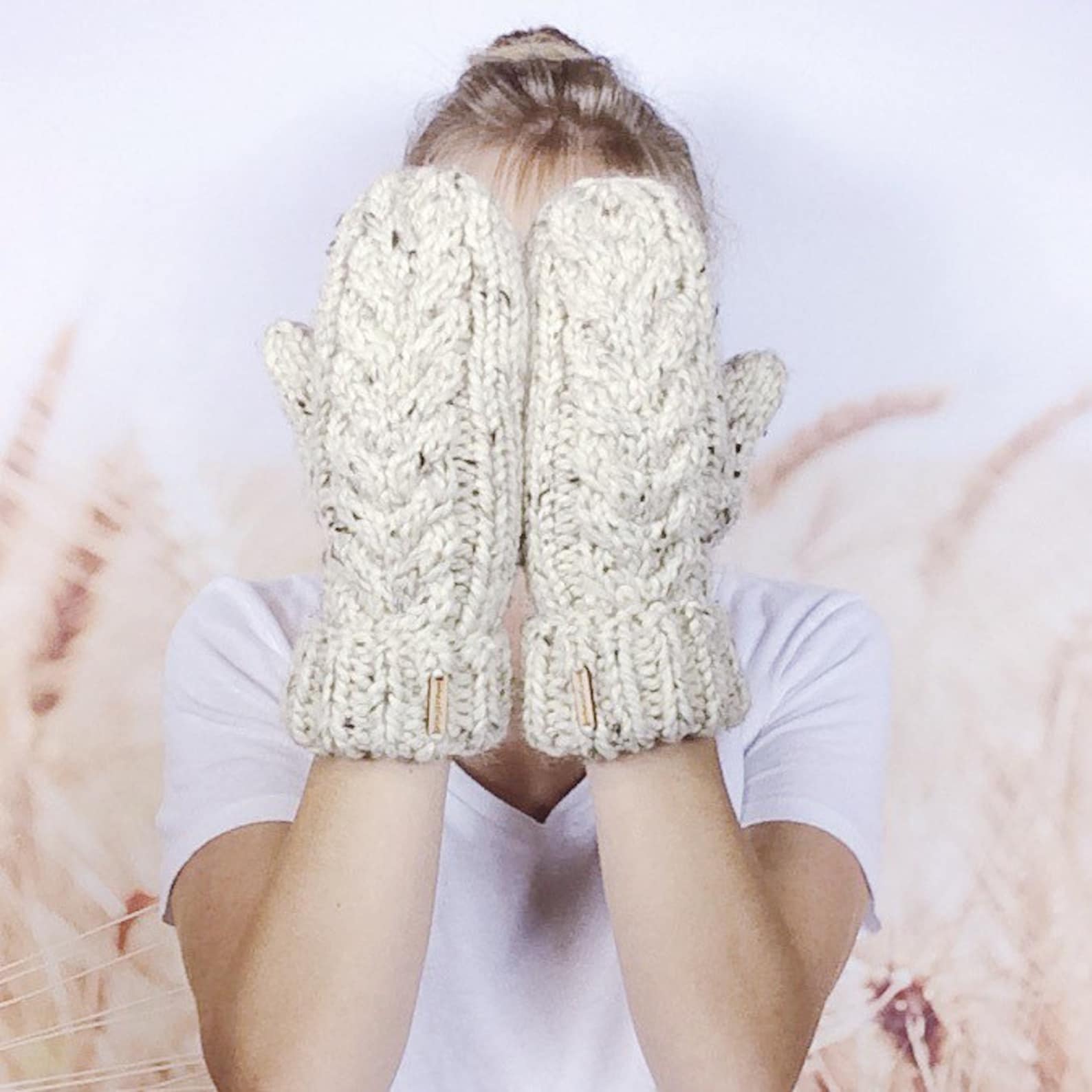 Knitted Winter Mittens for Women, Chunky Cable Knit Mittens in Oatmeal ...