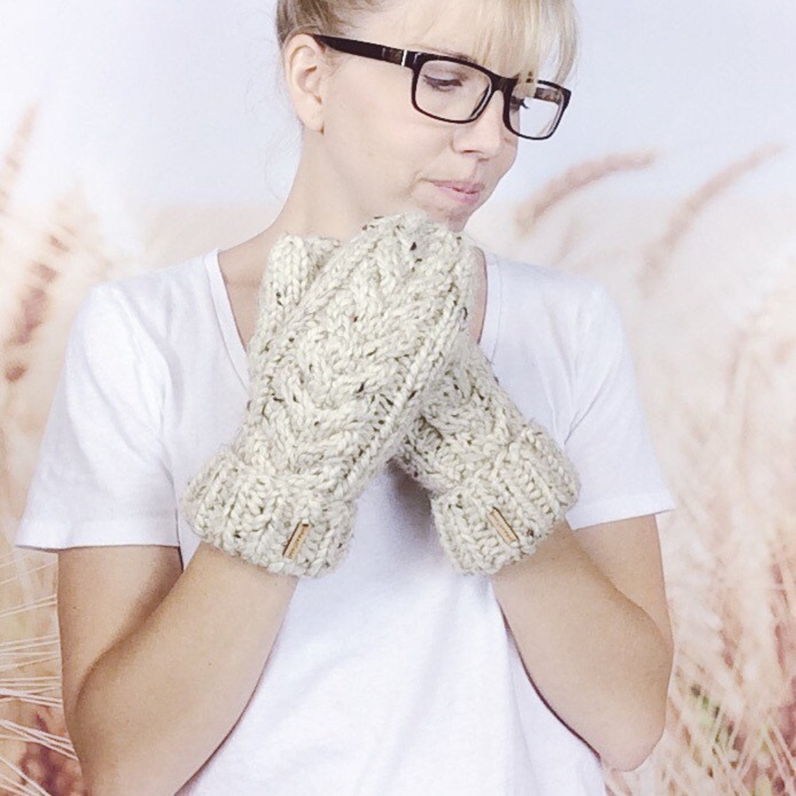Knitted Winter Mittens for Women, Chunky Cable Knit Mittens in Oatmeal ...
