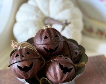 Primitive Rustic Pumpkin Bells, Set of 5, Jack O Lantern Bells ...