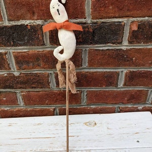 16" Ghost Pick, Primitive Ghost Plant Poke, Halloween Wreath ...