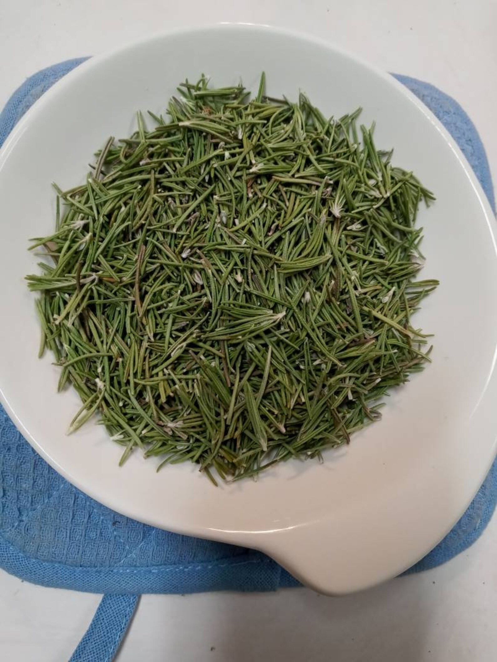 Rosemary Leaf One Ounce Of Organic Fresh And Naturally Etsy rosemary-leaf-one-ounce-of-organic-fresh-and-naturally-etsy