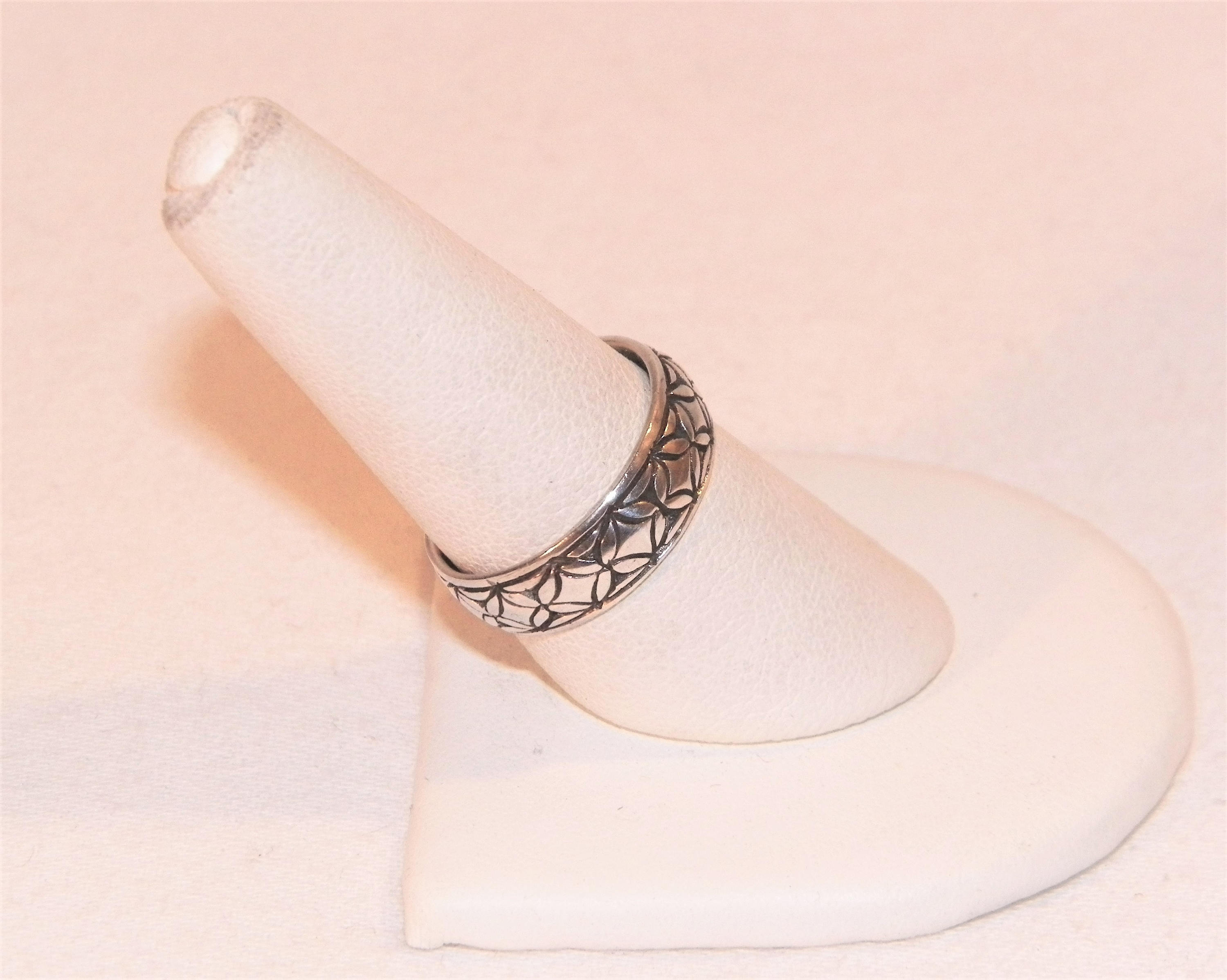 Size 8 sterling silver tribal style ring sterling silver | Etsy