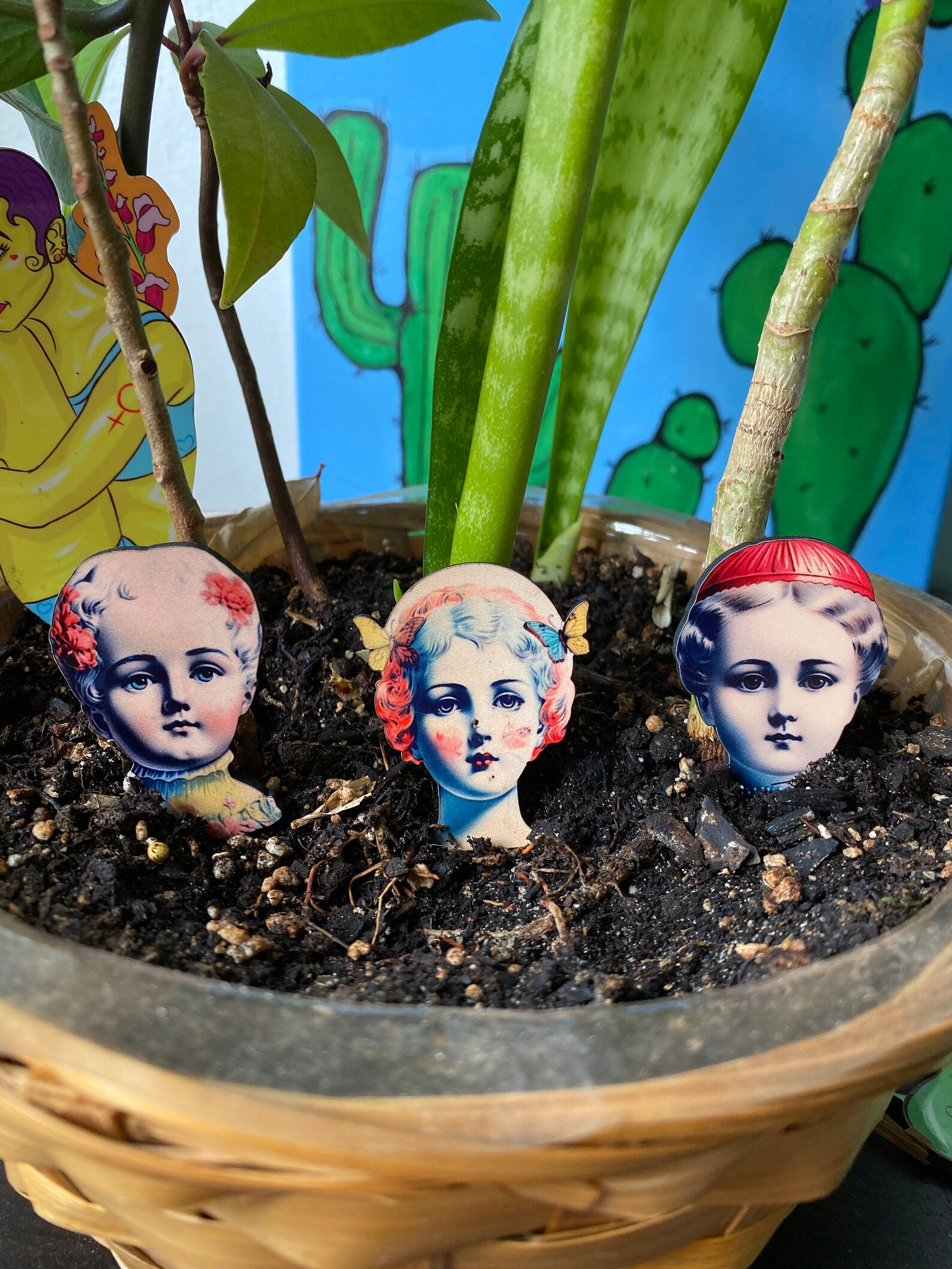 Creepy but Cute Doll Head Cutouts for Altered Art/mixed Media, Vintage ...