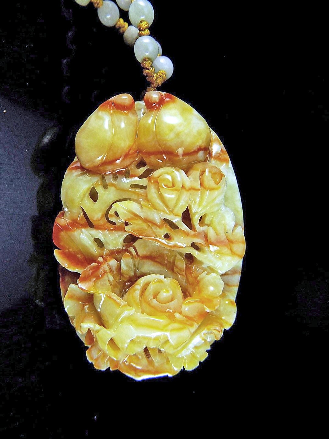 Large Natural Color Hand Carved Outer Sweater Peony / Peaches Jade ...