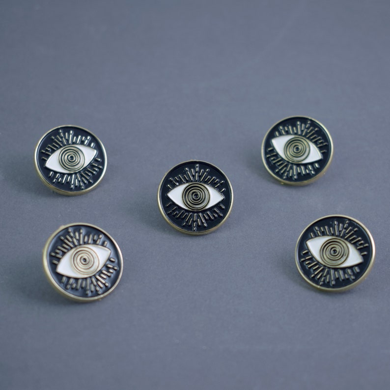 Eyeball Pin // Magic // Cute Pin // Pins // Enamel Pin // - Etsy Canada