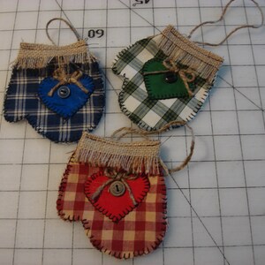 Homespun Fabric Mitten Ornaments: Appliqued Heart, Jute Bow - Etsy