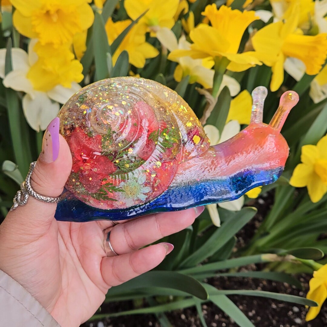 Snail Decor Garden Snail Art Fairy Garden Resin Art - Etsy