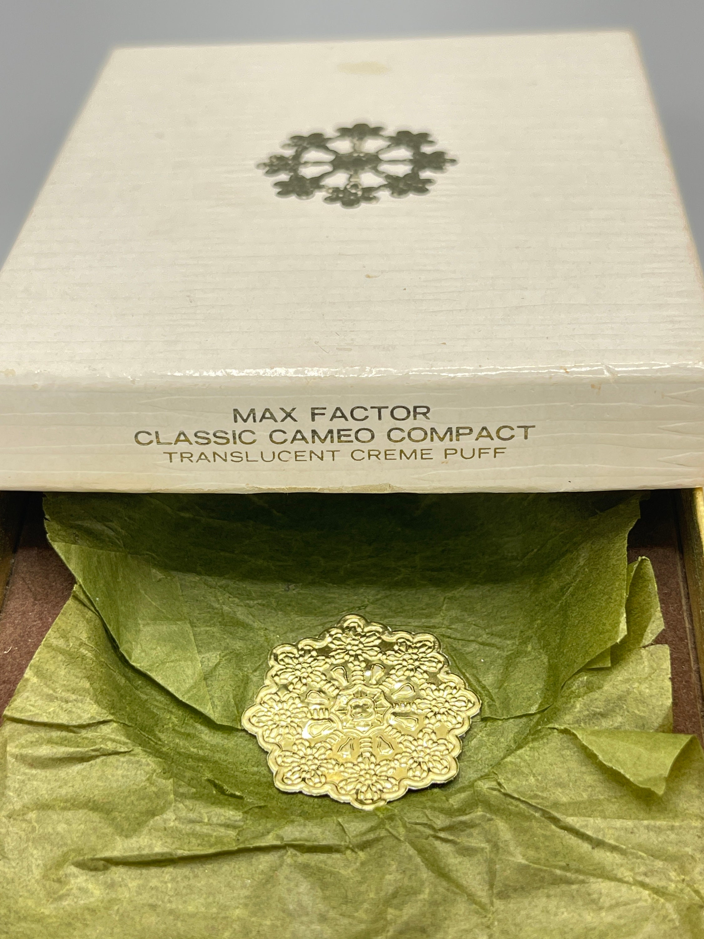 Vintage Max Factor Cameo Compact With Mirror, Powder and Puff in ...