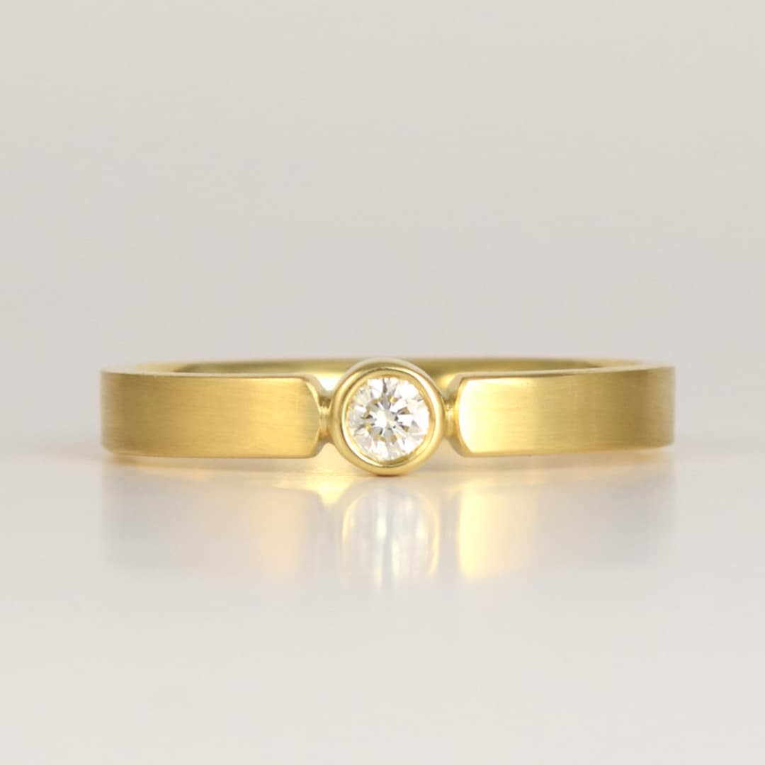 Diamond 18k Gold Square Wedding Band or Engagement Ring | Classic ...