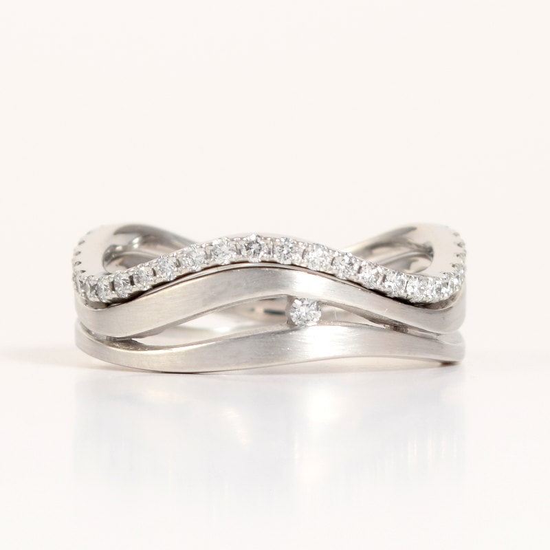 Platinum Diamond Wedding Set 'wave' | Engagement Ring With 3 Diamonds ...