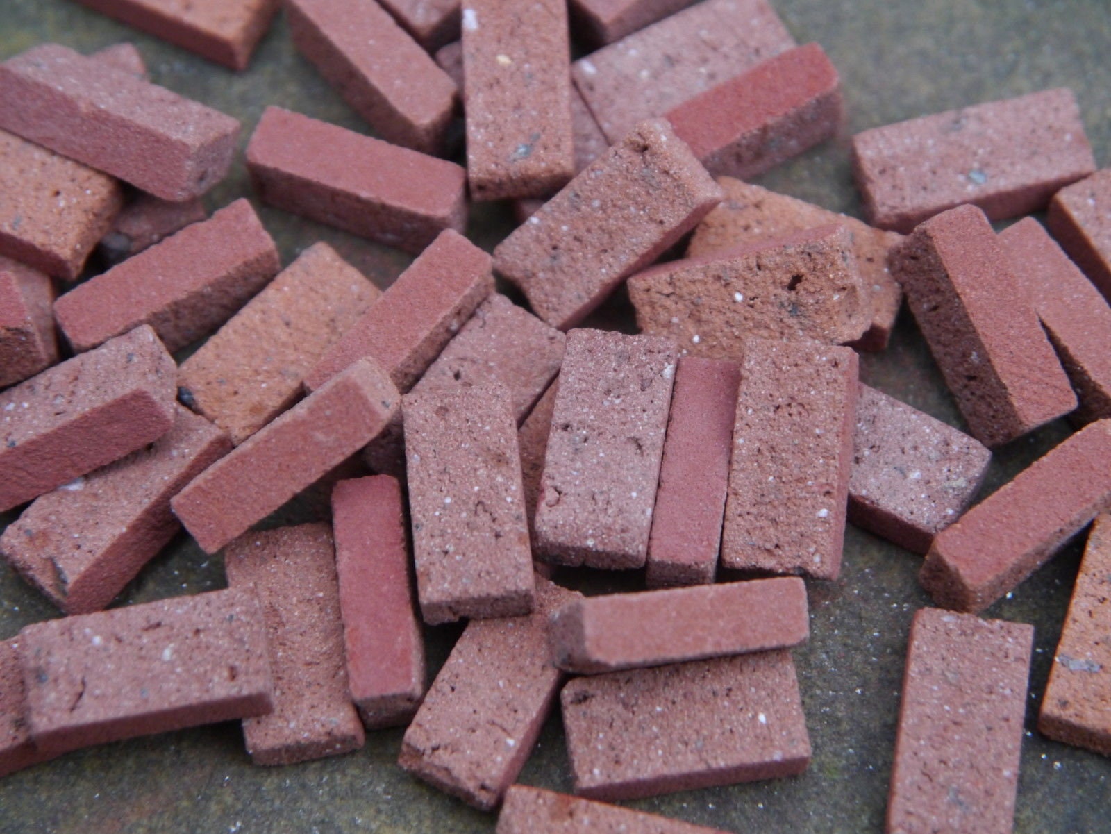 50 1:12th Scale Victorian Red REAL BRICK Miniature Bricks for Dolls ...