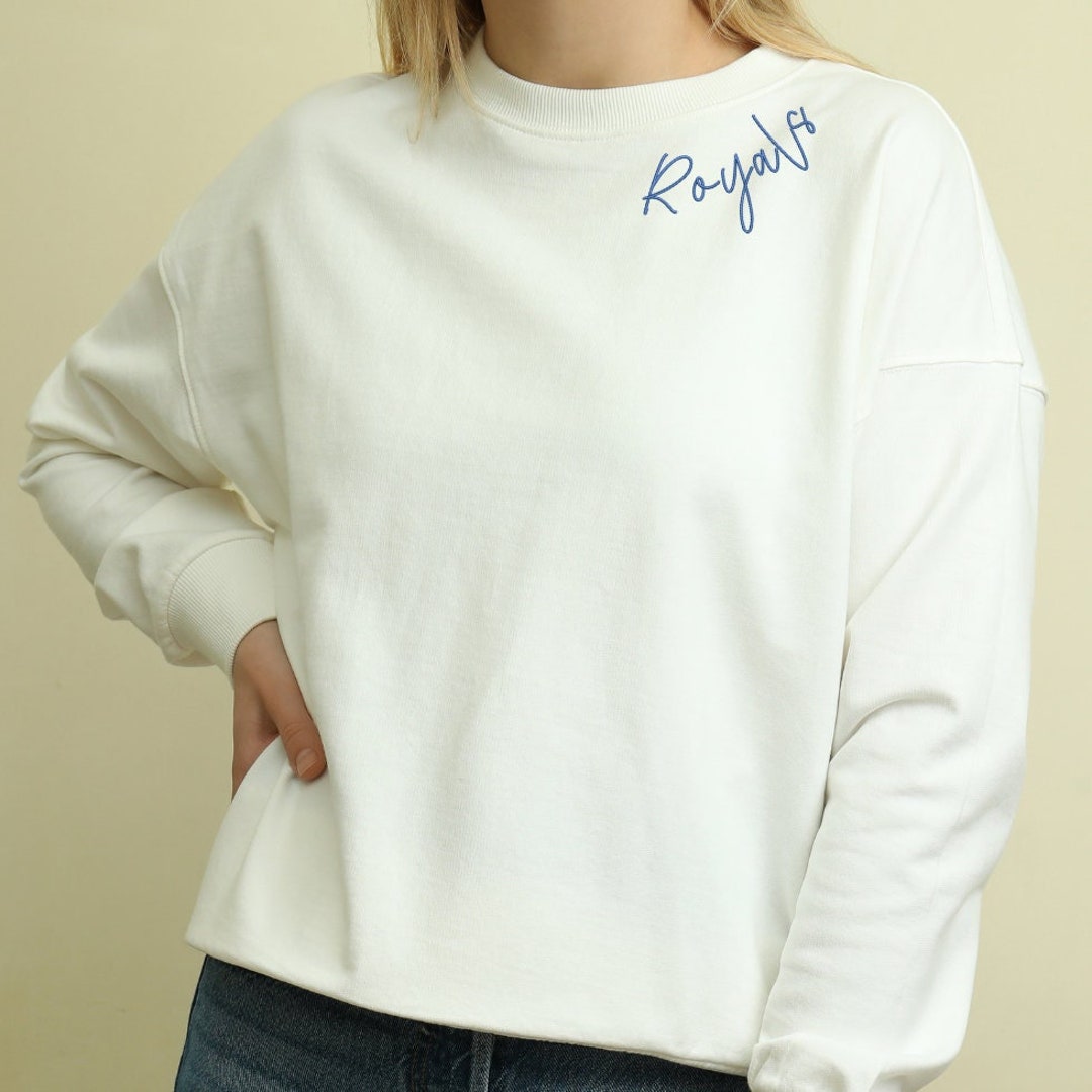 ROYALS Embroidery Design, Curved Neckline Machine Embroidery Design ...