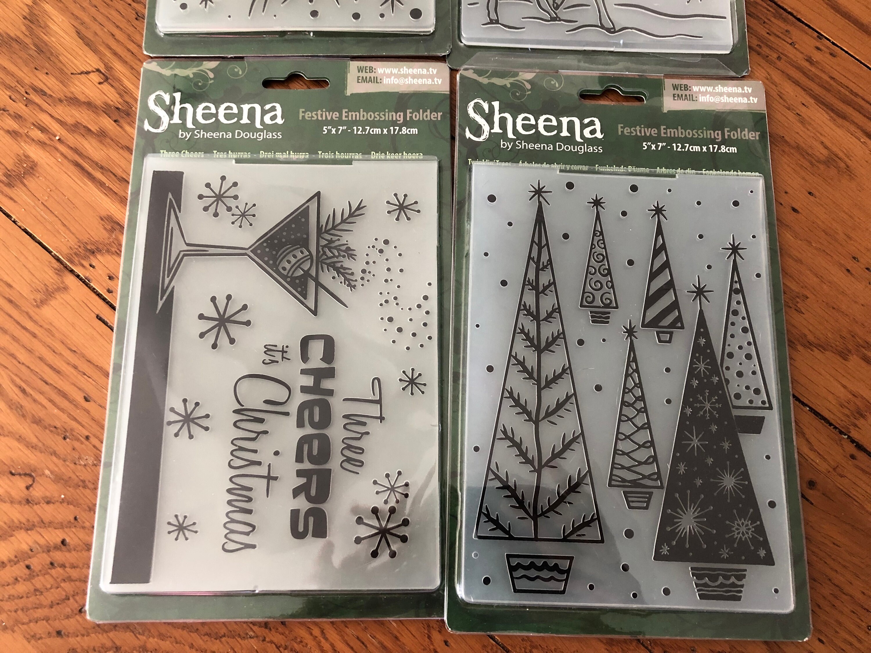 Sheena Embossing Folders Set of 6 Christmas Reindeer Santa Christmas ...