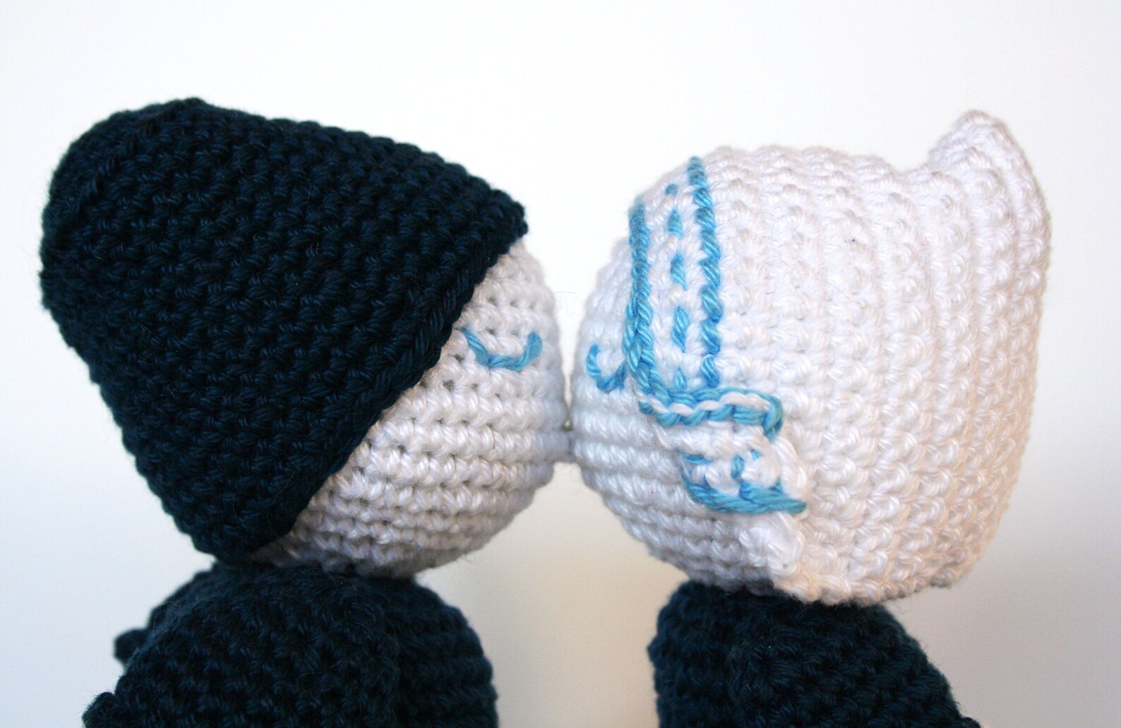 Dutch Kissing Couple PDF Crochet Pattern - Etsy