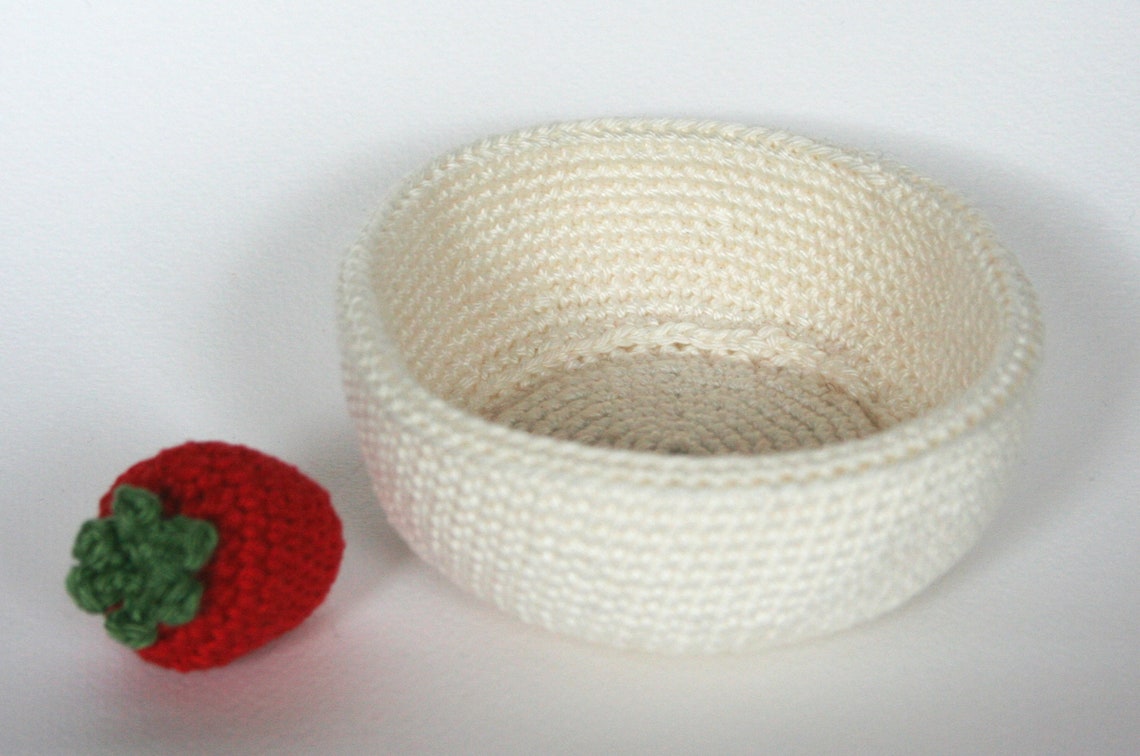 Strawberries and fruit tarts PDF crochet pattern | Etsy