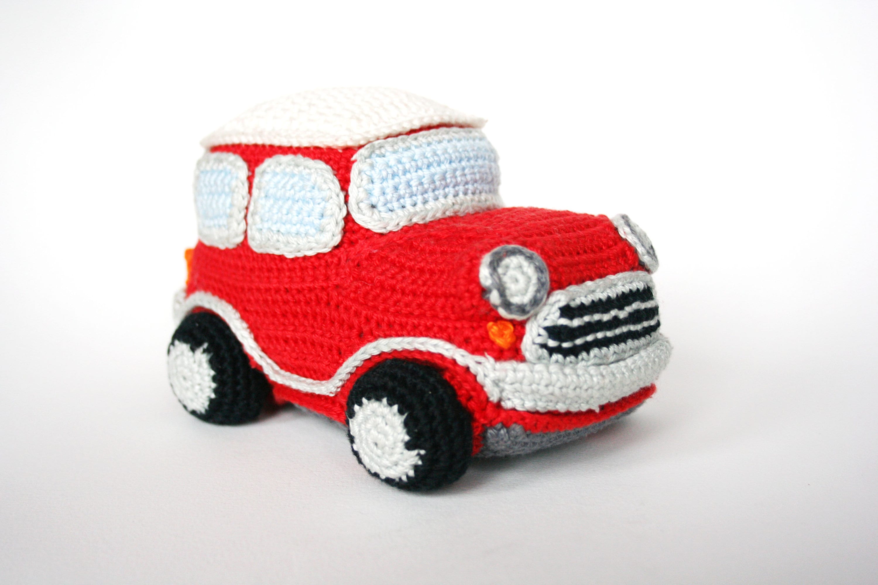 Little red car PDF crochet pattern | Etsy