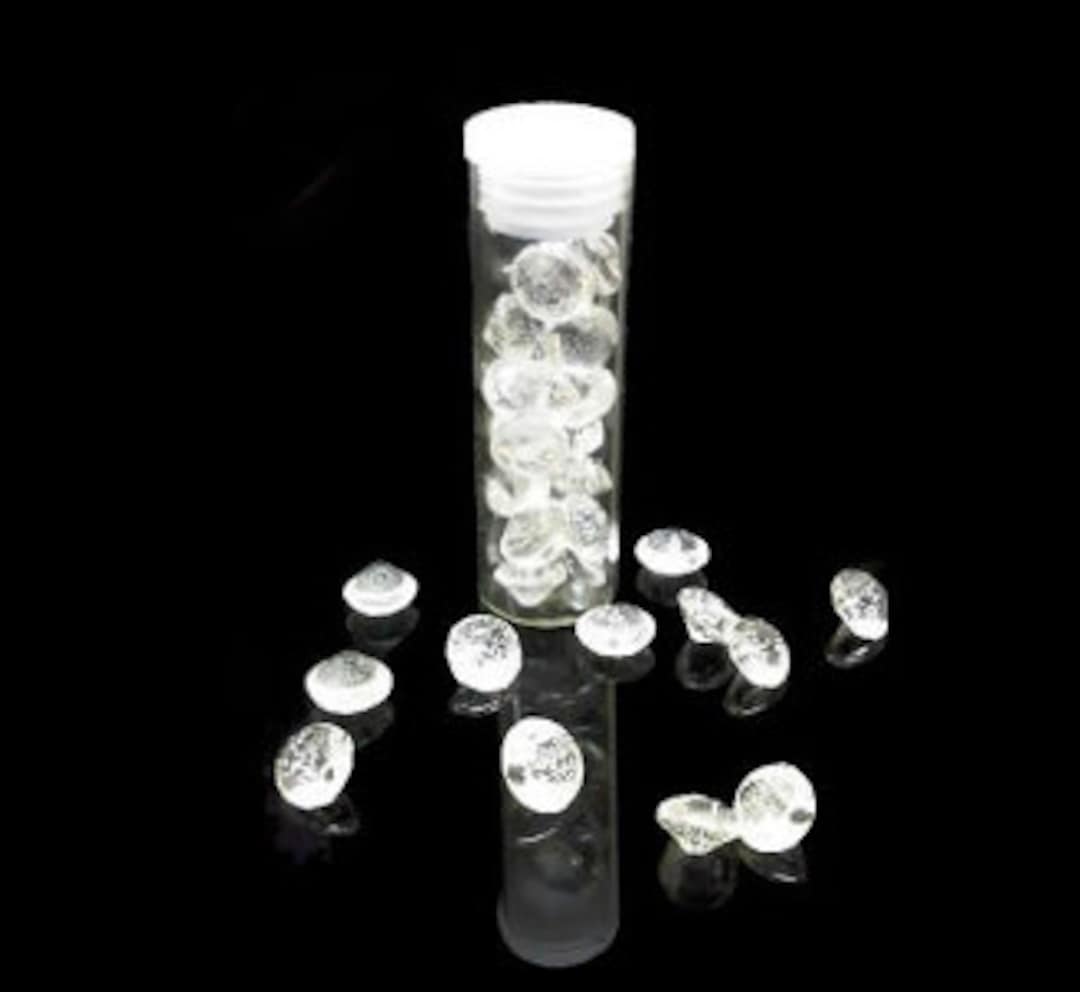 Small Edible Diamonds/ Sugar Crystals/ Edible Gems/ Isomalt - Etsy Canada