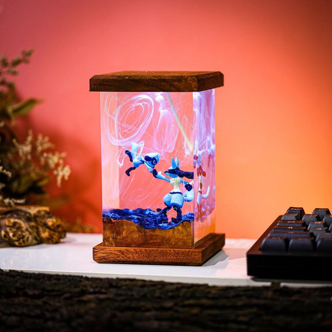 Luca.rio and Ri.olu Custom Epoxy Resin Lamp Terrarium Personalized ...