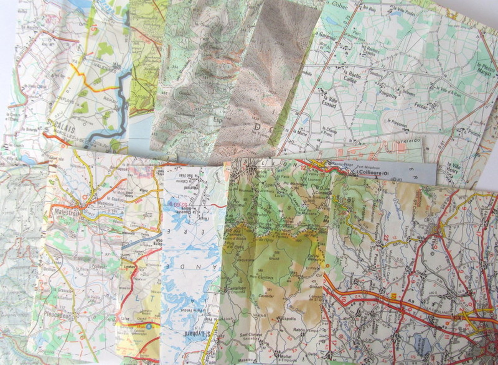 Map Paper Scrap Pack: 20 Assorted 4 Inch Square Map Paper - Etsy