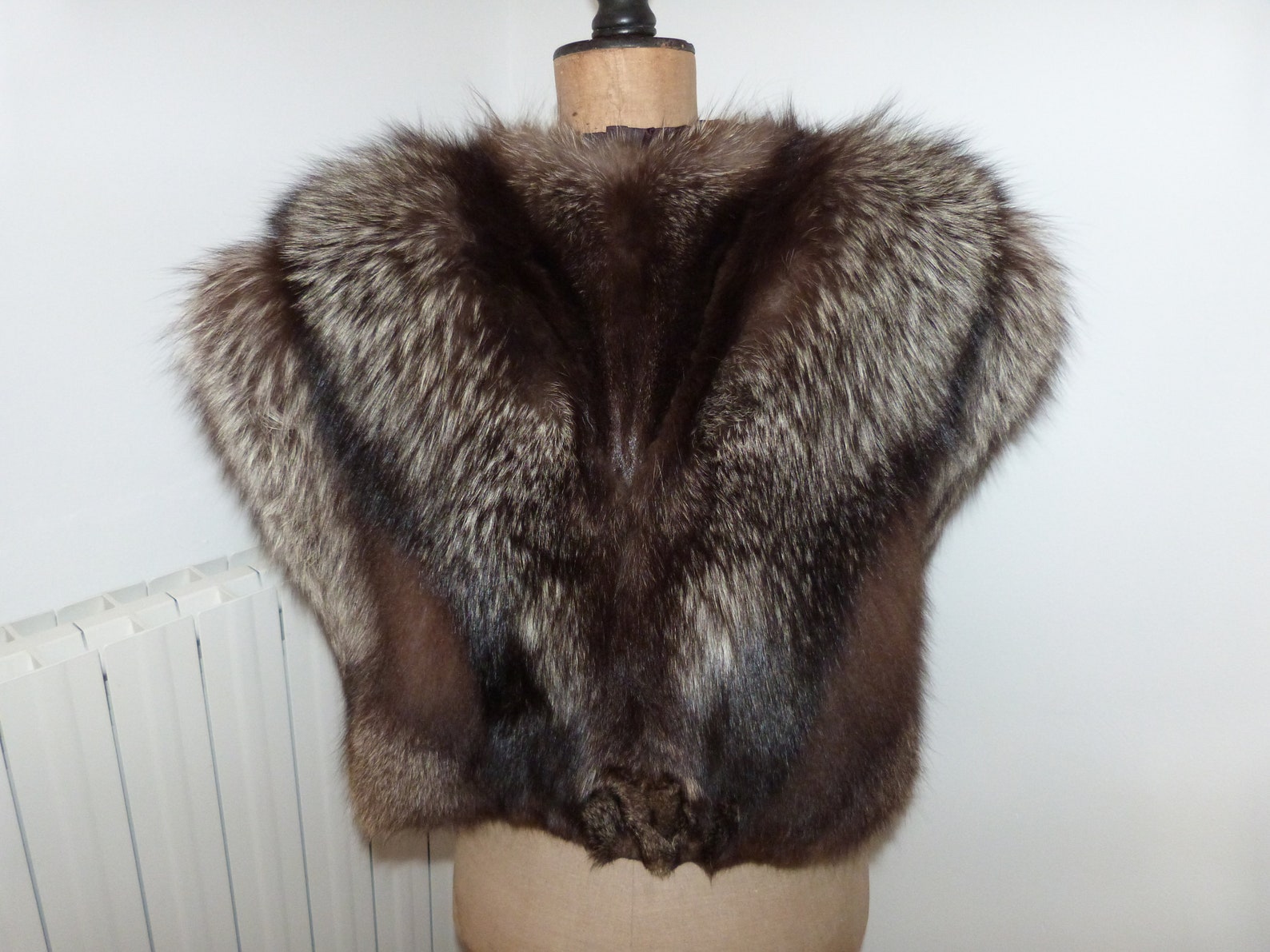 Antique Silver Fox Fur Pelt Cape Cope Wrap Stole Wrap Shrug French ...