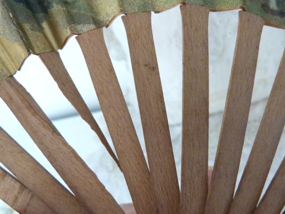 Antique hand fan 1900s folding fan French paper w mus… - Gem