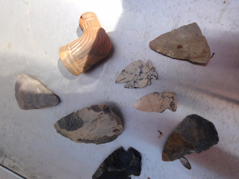 Vintage Grouping of Arrow Heads/old Pipe - Etsy