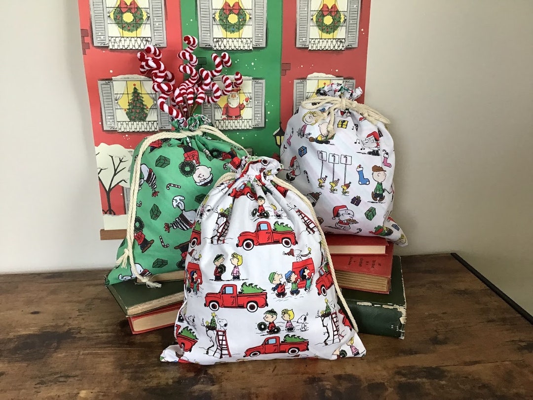 Peanuts Christmas Sack, Reusable Drawstring Holiday Gift Bag, Holiday ...