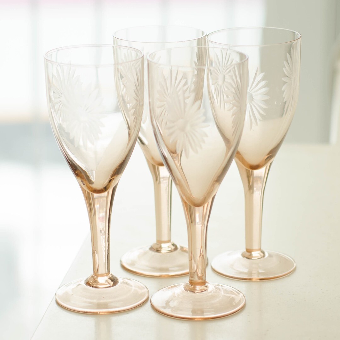 Funny WINE GLASSES, Glassware Set of 4 Wine Goblet for Home Bar ...