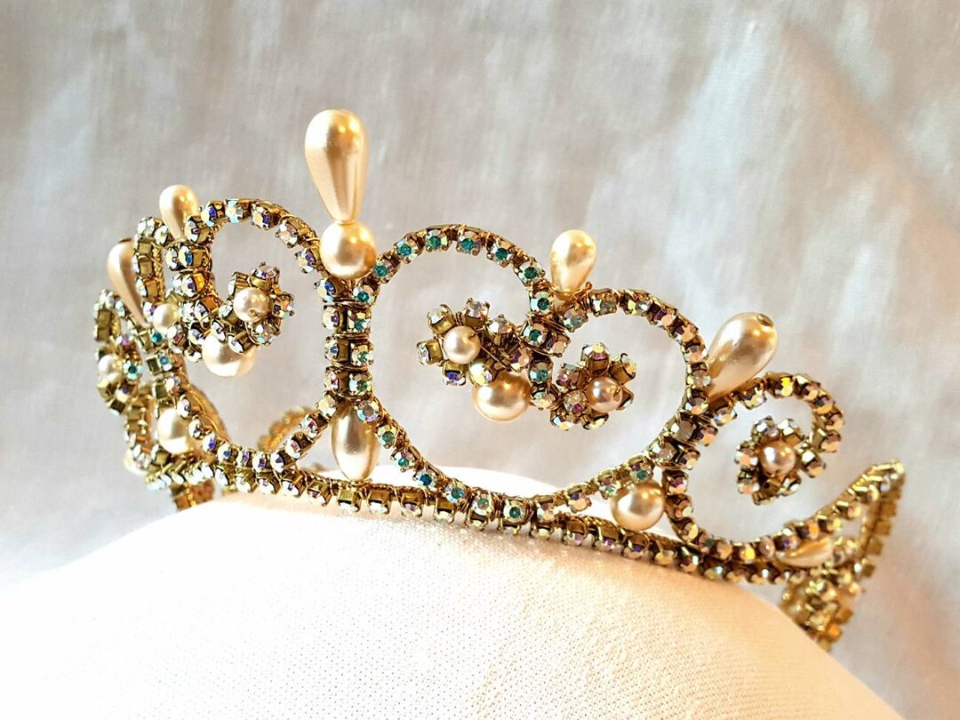 Aurora Borealis & Pearl Crown— **irina** -- Sugarplum-- Aurora— Rose ...